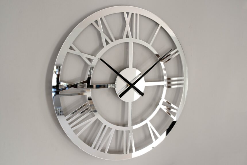 Home - On A Wall - Na Ścianę